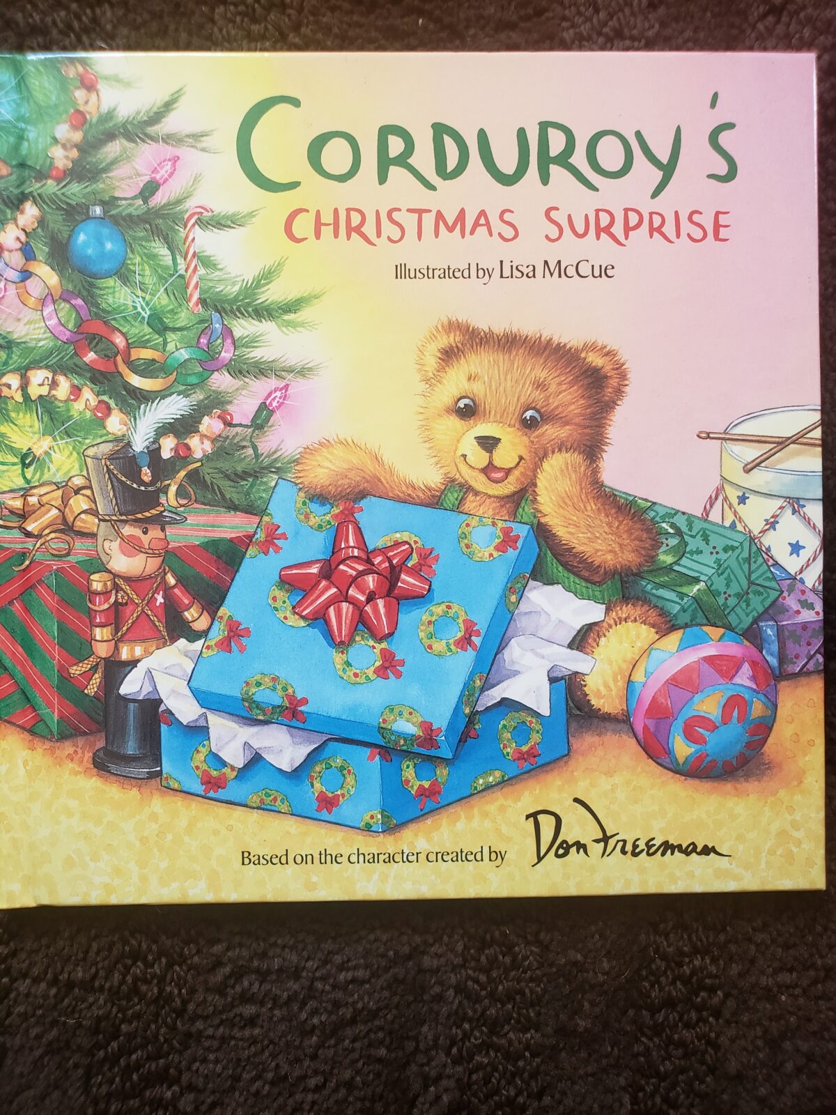 Corduroy Christmas Surprise - Santa Visits USA