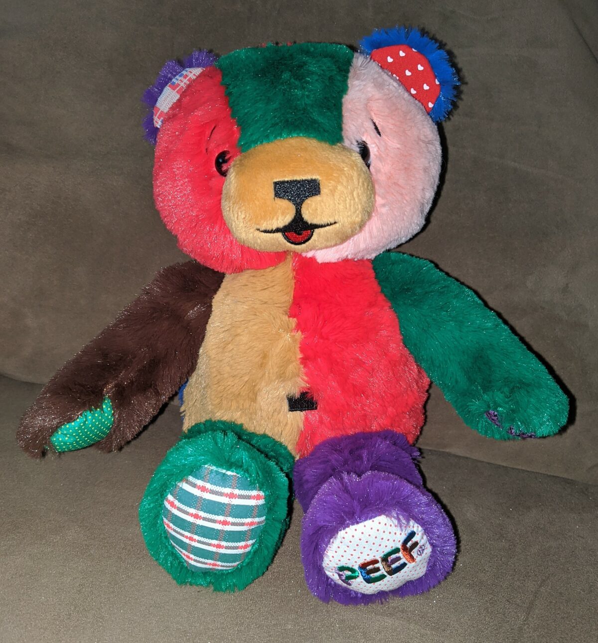 Peef the Christmas Bear - Santa Visits USA